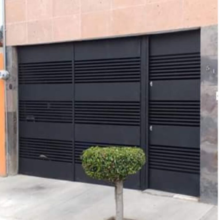 Portón de herrería 02